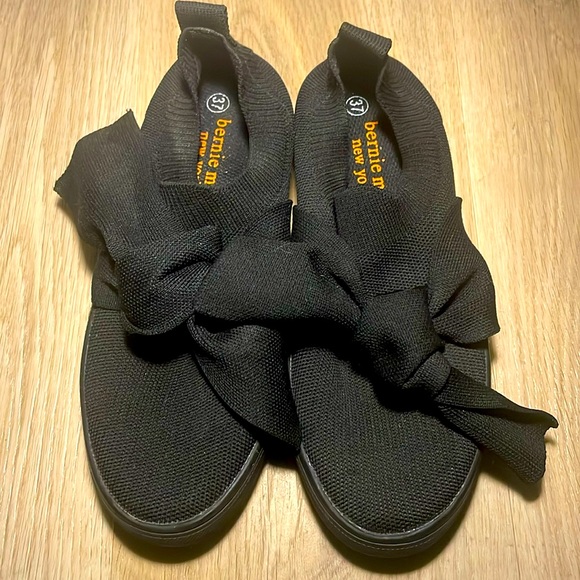 bernie mev. | Shoes | Bernie Mev Size 37 Us 7 Black Almost New Great ...